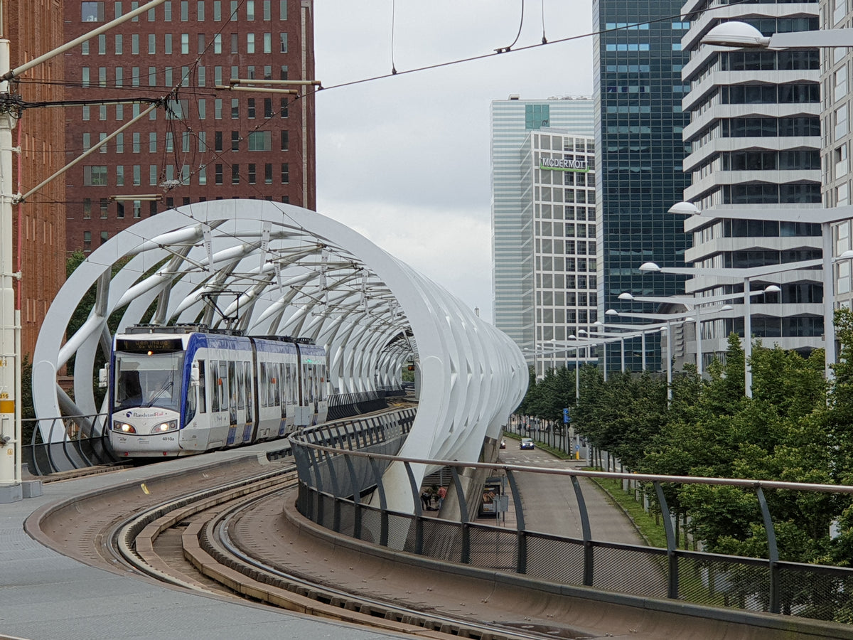 Photo P43: Den Haag (NL), Tram-Train station Beatrix Kwartier, Regio-C ...