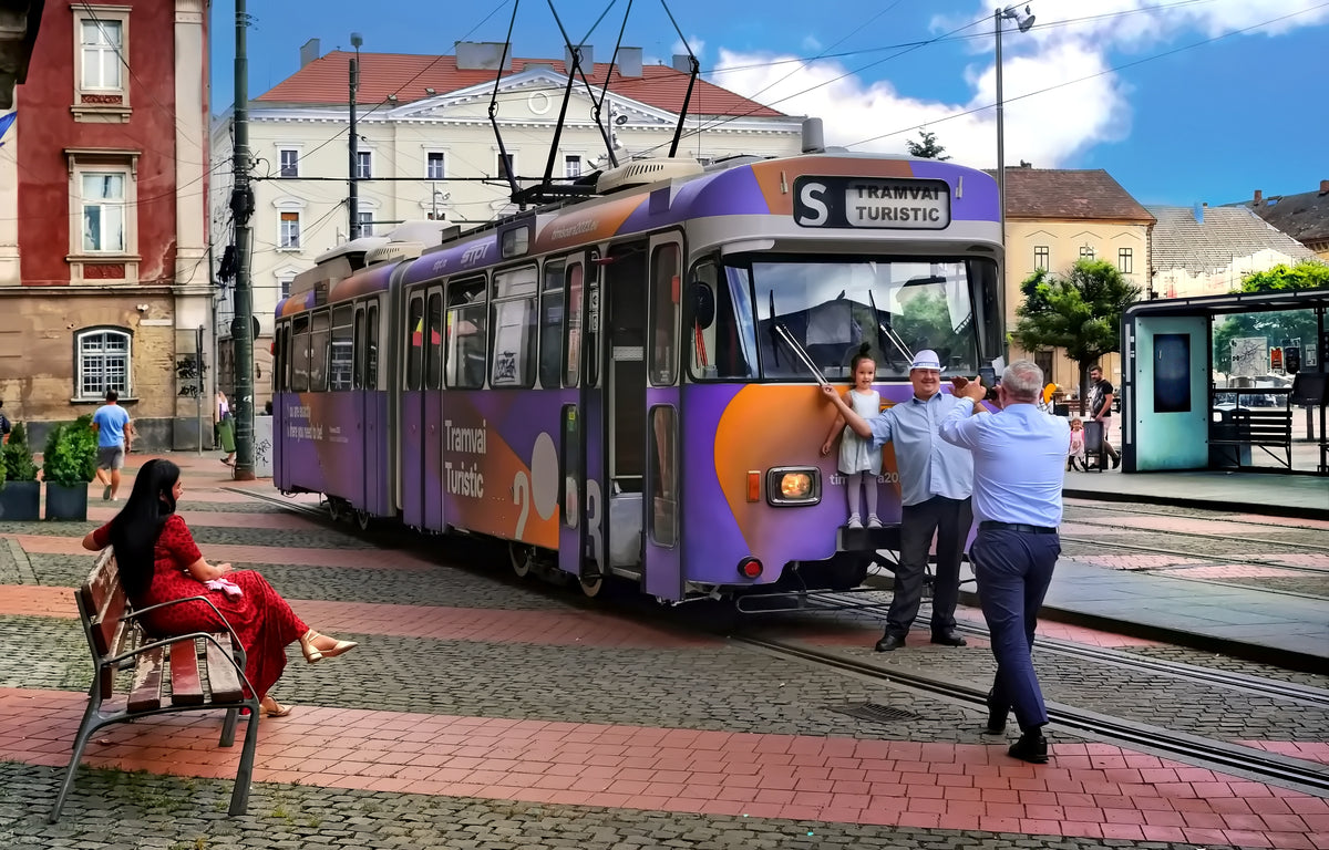 Photo R043: Timisoara Touristic Tram| Postcards Market